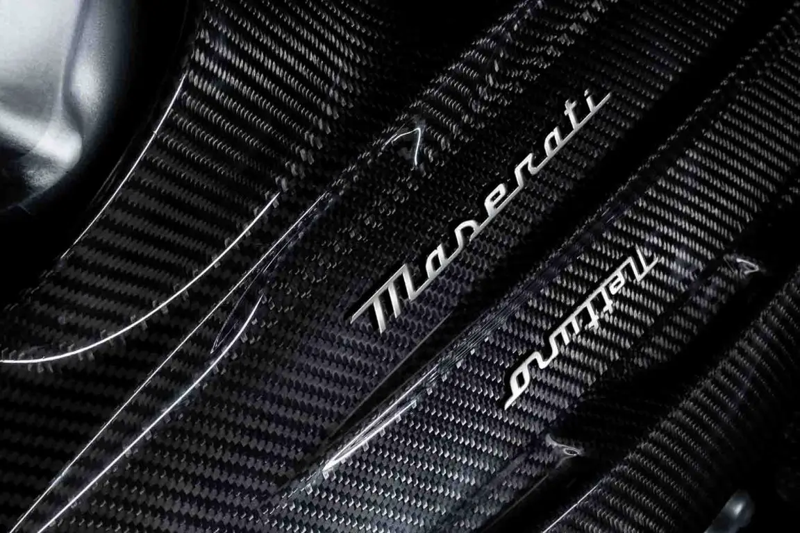 Maserati Font - Italian Love Letters